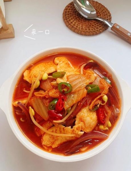 家常辣白菜汤怎么做_辣白菜汤简单做法-第2张图片-山城妙识