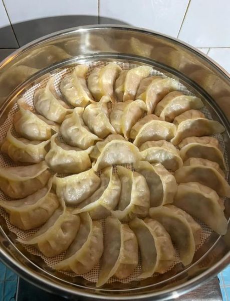 蒸饺怎么和面才软_蒸饺皮不破的秘诀-第1张图片-山城妙识