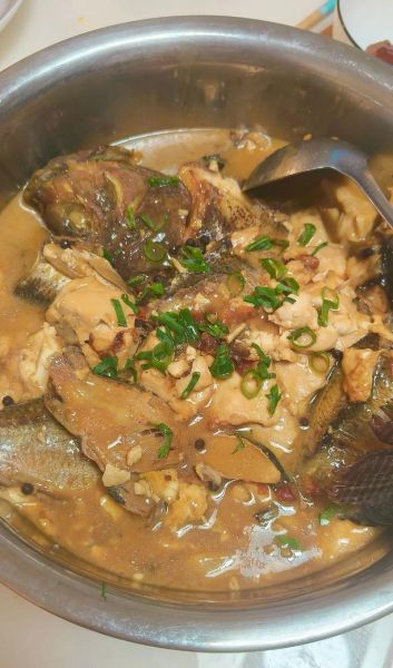 红烧鱼炖豆腐怎么做_红烧鱼炖豆腐的家常做法-第2张图片-山城妙识