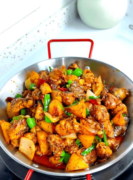 干锅辣子鸡怎么做_干锅辣子鸡家常做法-第1张图片-山城妙识