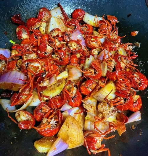 爆炒虾尾怎么做_爆炒虾尾需要焯水吗-第2张图片-山城妙识 爆炒虾尾怎么做_爆炒虾尾需要焯水吗-第2张图片-山城妙识