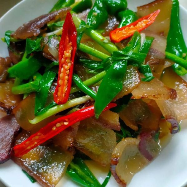 老腊肉怎么做好吃_老腊肉炒什么菜最香-第1张图片-山城妙识 老腊肉怎么做好吃_老腊肉炒什么菜最香-第1张图片-山城妙识