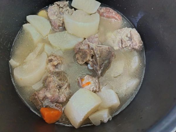 红白萝卜能一起煲汤吗_营养冲突真相-第2张图片-山城妙识 红白萝卜能一起煲汤吗_营养冲突真相-第2张图片-山城妙识