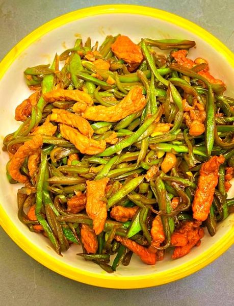 宽扁豆角怎么炒好吃_宽扁豆角炒多久才熟-第3张图片-山城妙识