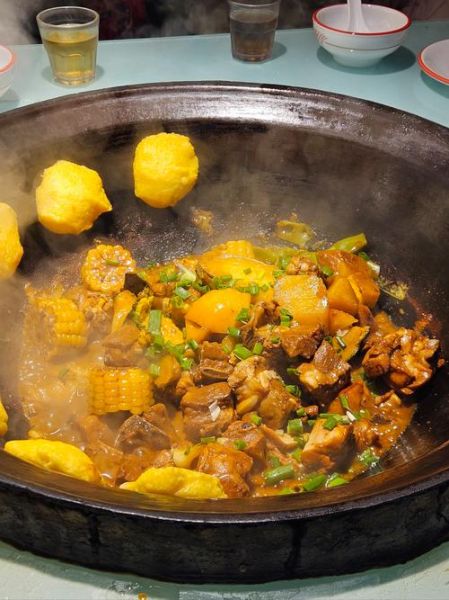 铁锅炖柴鸡怎么做_铁锅炖柴鸡正宗做法-第2张图片-山城妙识