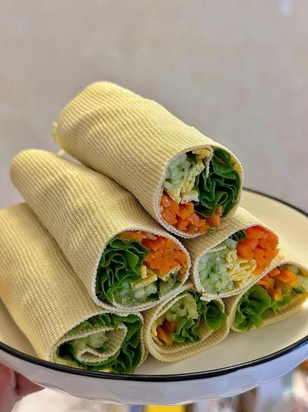 蔬菜鸡蛋卷怎么卷不裂_蔬菜鸡蛋卷用什么蔬菜好-第2张图片-山城妙识