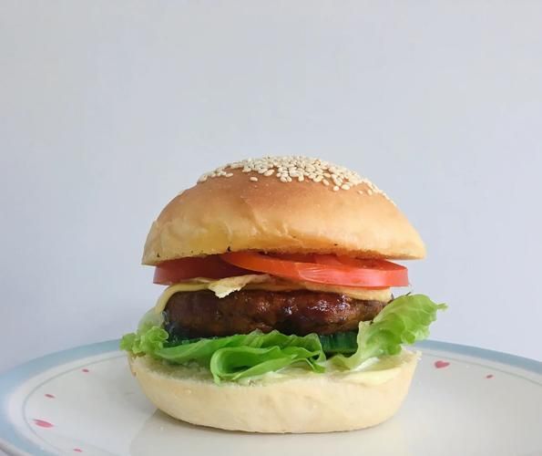 自制牛肉汉堡怎么做_自制牛肉汉堡热量高吗-第2张图片-山城妙识 自制牛肉汉堡怎么做_自制牛肉汉堡热量高吗-第2张图片-山城妙识