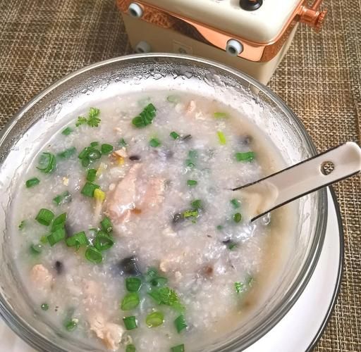 皮蛋瘦肉粥怎么做_皮蛋瘦肉粥煮多久才软烂-第1张图片-山城妙识