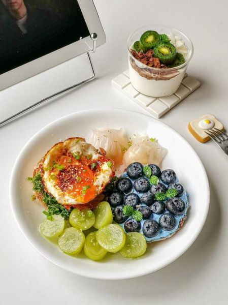 蓝莓果酱怎么搭配早餐_蓝莓果酱家常吃法大全-第1张图片-山城妙识