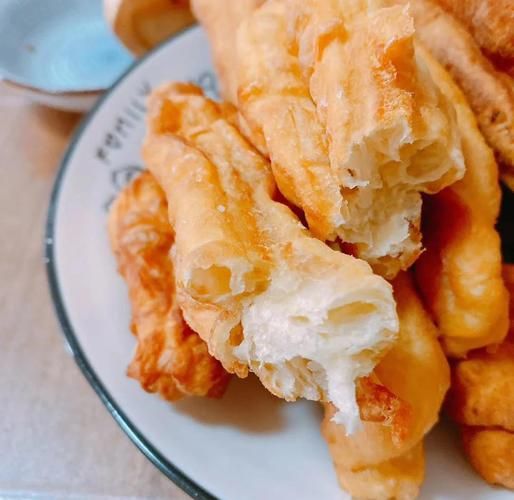 油条怎么做又蓬松又脆_油条怎么炸才好吃-第1张图片-山城妙识