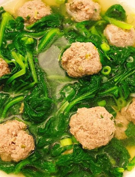 小白菜汆丸子锅怎么做_小白菜汆丸子锅热量高吗-第2张图片-山城妙识