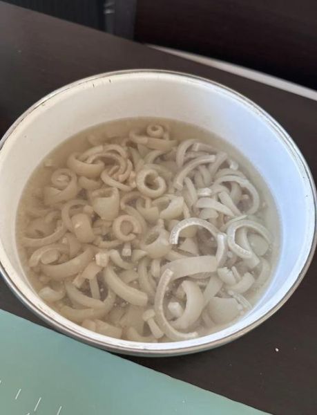 水晶皮冻怎么做_猪皮冻透明秘诀-第2张图片-山城妙识 水晶皮冻怎么做_猪皮冻透明秘诀-第2张图片-山城妙识