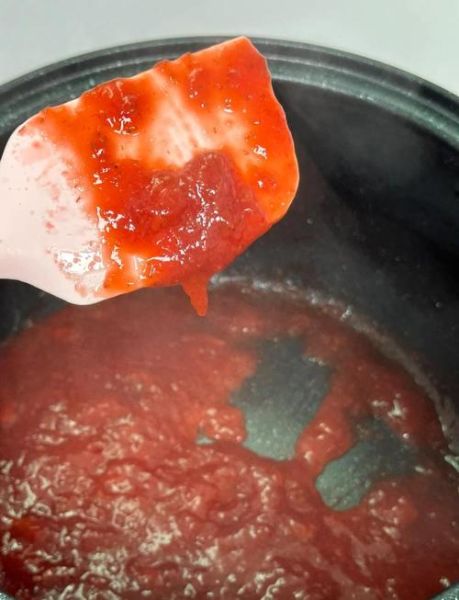 自制草莓酱用什么锅_不粘锅可以吗-第1张图片-山城妙识