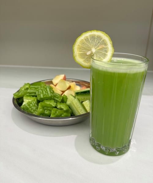 苦瓜和什么一起榨汁减肥_苦瓜榨汁减肥最佳搭配-第1张图片-山城妙识 苦瓜和什么一起榨汁减肥_苦瓜榨汁减肥最佳搭配-第1张图片-山城妙识