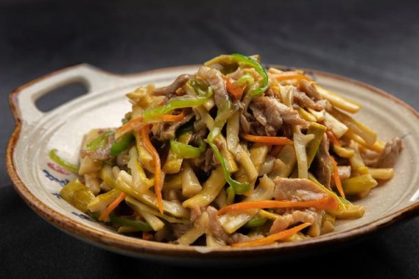 新鲜高笋怎么做好吃_高笋的做法大全-第1张图片-山城妙识