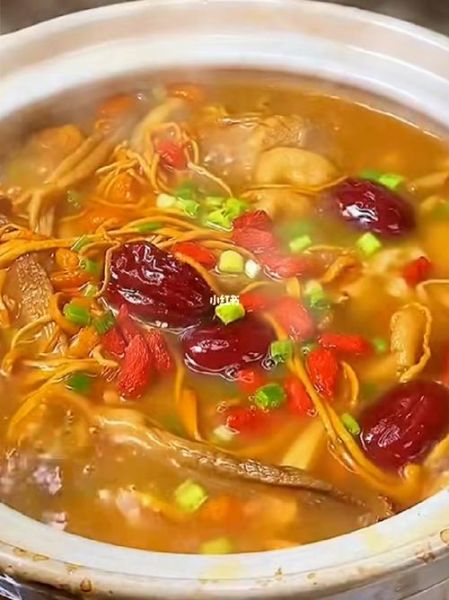 松茸菌菇汤怎么做_松茸菌菇汤需要焯水吗-第3张图片-山城妙识