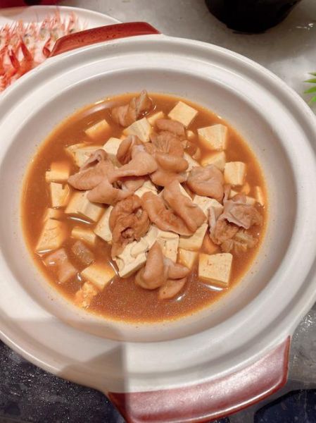 豆腐炖大肠怎么做_豆腐炖大肠家常做法-第1张图片-山城妙识 豆腐炖大肠怎么做_豆腐炖大肠家常做法-第1张图片-山城妙识