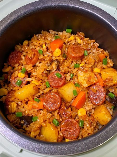 腊肠怎么做好吃又简单_腊肠蒸饭的做法-第1张图片-山城妙识