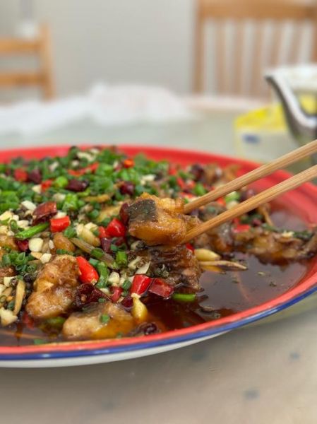 小鲢鱼怎么做好吃_小鲢鱼的家常做法-第2张图片-山城妙识