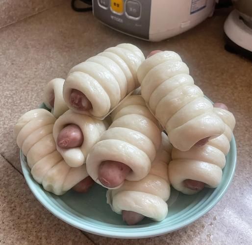 香肠馒头卷怎么做_香肠馒头卷蒸多久-第1张图片-山城妙识 香肠馒头卷怎么做_香肠馒头卷蒸多久-第1张图片-山城妙识