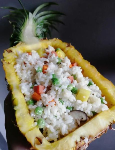 菠萝炒饭怎么做_正宗菠萝炒饭做法-第1张图片-山城妙识 菠萝炒饭怎么做_正宗菠萝炒饭做法-第1张图片-山城妙识