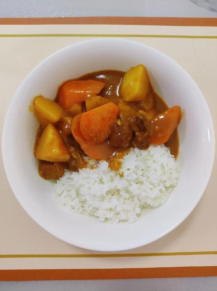 咖喱炒饭咖喱块怎么化_咖喱块融化技巧-第1张图片-山城妙识 咖喱炒饭咖喱块怎么化_咖喱块融化技巧-第1张图片-山城妙识