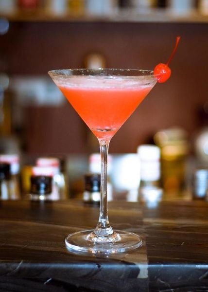 女生适合喝什么鸡尾酒_鸡尾酒推荐女生-第3张图片-山城妙识