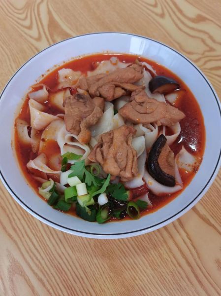 香菇鸡肉面怎么做_香菇鸡肉面家常做法-第2张图片-山城妙识 香菇鸡肉面怎么做_香菇鸡肉面家常做法-第2张图片-山城妙识