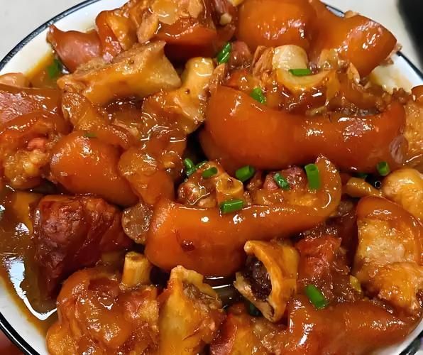 红烧猪蹄儿怎么做_红烧猪蹄儿的家常做法-第1张图片-山城妙识 红烧猪蹄儿怎么做_红烧猪蹄儿的家常做法-第1张图片-山城妙识