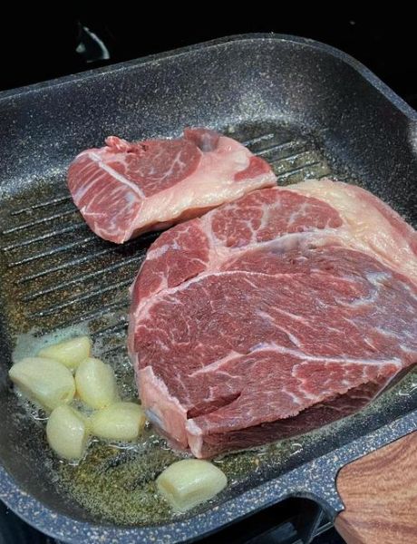 在家煎牛排用什么油_煎牛排用什么油最好-第1张图片-山城妙识 在家煎牛排用什么油_煎牛排用什么油最好-第1张图片-山城妙识
