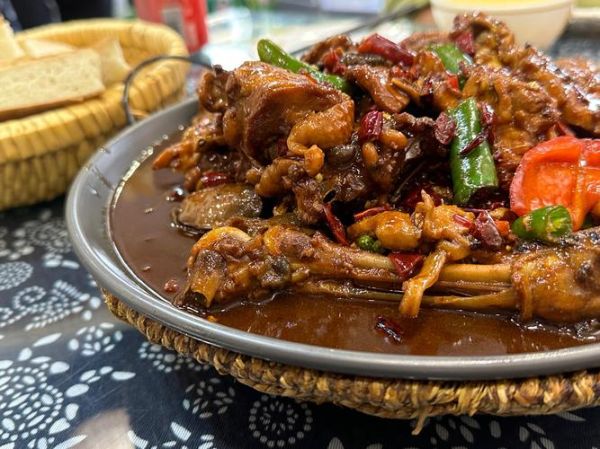 莱芜炒鸡怎么做_正宗做法步骤详解-第3张图片-山城妙识 莱芜炒鸡怎么做_正宗做法步骤详解-第3张图片-山城妙识