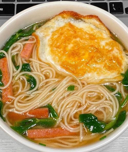 生日荷包蛋面条图片大全大图_怎么做才好看又好吃-第2张图片-山城妙识