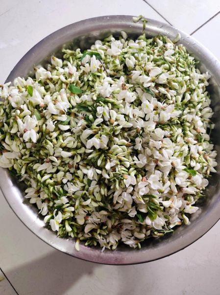 晒干的洋槐花怎么做好吃_晒干的洋槐花吃法大全-第3张图片-山城妙识