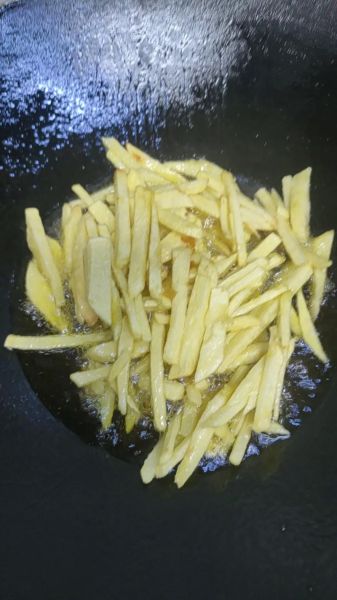 炸薯条图片大全大图_怎么炸才酥脆-第3张图片-山城妙识