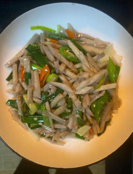 藕丝怎么炒又脆又好吃_藕丝炒多久才脆-第1张图片-山城妙识 藕丝怎么炒又脆又好吃_藕丝炒多久才脆-第1张图片-山城妙识