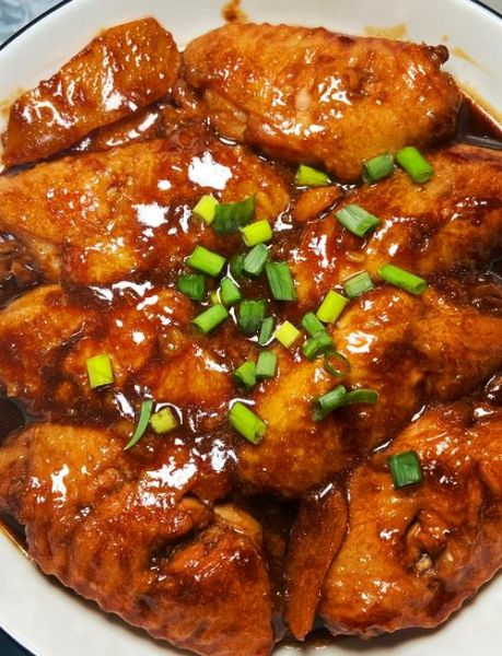 红烧鸡翅怎么做_红烧鸡翅需要哪些配料-第1张图片-山城妙识 红烧鸡翅怎么做_红烧鸡翅需要哪些配料-第1张图片-山城妙识