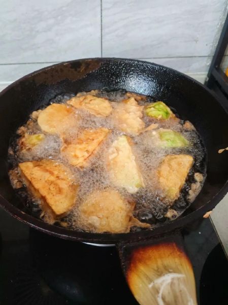 炸茄夹子怎么做_炸茄夹子家常做法步骤-第3张图片-山城妙识