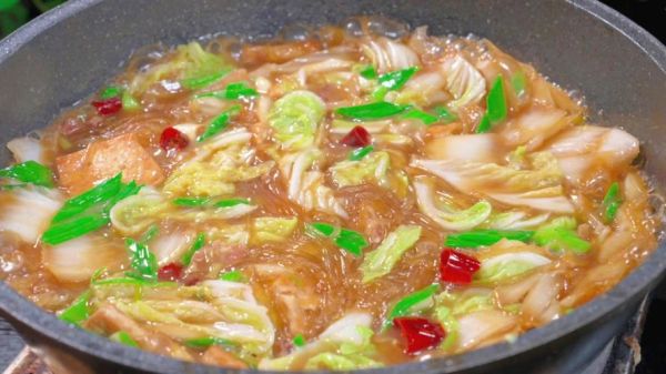 白菜豆腐粉条大烩菜怎么做_白菜豆腐粉条大烩菜热量高吗-第2张图片-山城妙识 白菜豆腐粉条大烩菜怎么做_白菜豆腐粉条大烩菜热量高吗-第2张图片-山城妙识