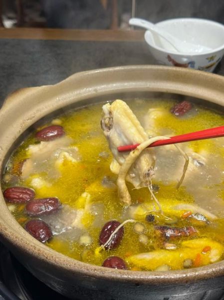 清汤火锅鸡怎么做_正宗做法视频教学-第1张图片-山城妙识