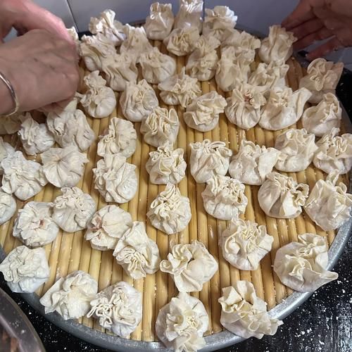 烧麦怎么包_烧麦皮怎么捏褶子-第3张图片-山城妙识