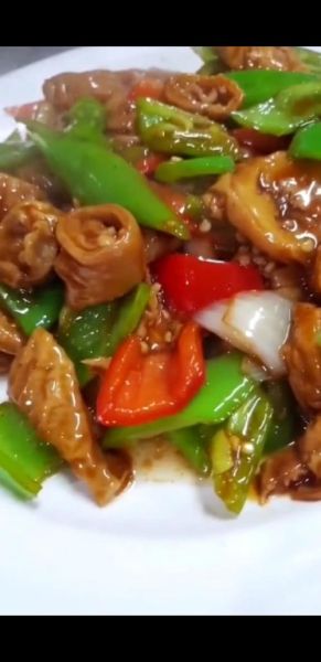 家庭版溜肥肠怎么做_溜肥肠不腥的秘诀-第2张图片-山城妙识