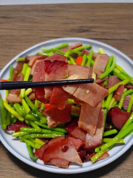 腊肉怎么做才好吃_腊肉炒什么最香-第1张图片-山城妙识