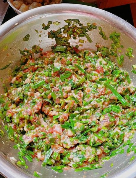 虾仁韭菜鸡蛋饺子怎么做_虾仁韭菜鸡蛋饺子馅怎么调-第2张图片-山城妙识 虾仁韭菜鸡蛋饺子怎么做_虾仁韭菜鸡蛋饺子馅怎么调-第2张图片-山城妙识