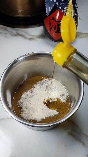 芝麻酱用水还是油调_哪个更香更顺滑-第1张图片-山城妙识