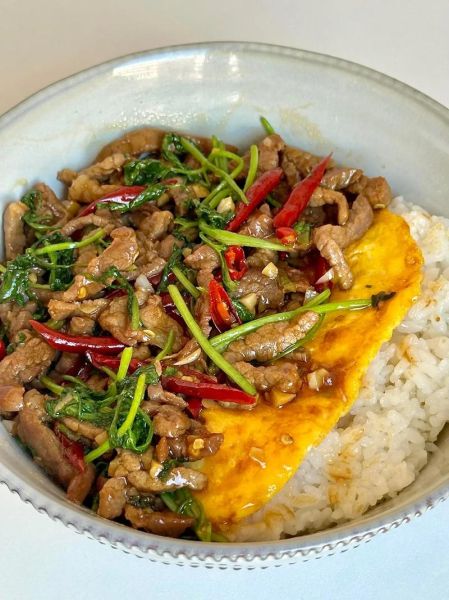 红烧牛肉盖饭怎么做_红烧牛肉盖饭热量高吗-第1张图片-山城妙识 红烧牛肉盖饭怎么做_红烧牛肉盖饭热量高吗-第1张图片-山城妙识