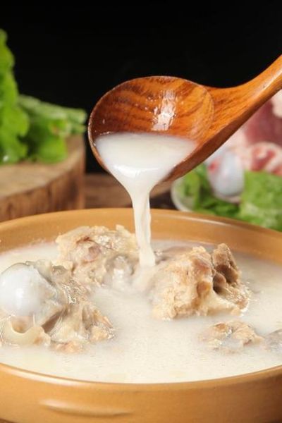 大骨头炖汤加什么配菜_大骨头汤怎么炖好喝-第3张图片-山城妙识 大骨头炖汤加什么配菜_大骨头汤怎么炖好喝-第3张图片-山城妙识