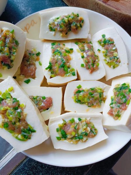 酿豆腐的家常做法_猪肉馅怎么调才香-第3张图片-山城妙识