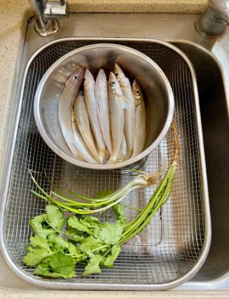 新鲜沙丁鱼怎么做好吃_沙丁鱼去腥技巧-第2张图片-山城妙识