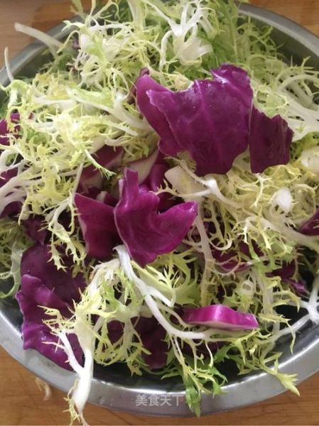 紫甘蓝苦菊凉拌怎么做_紫甘蓝苦菊凉拌需要焯水吗-第3张图片-山城妙识