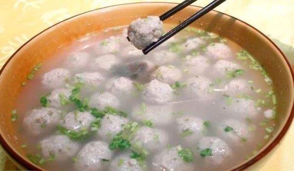 水煮丸子怎么做_水煮丸子煮多久才熟-第1张图片-山城妙识